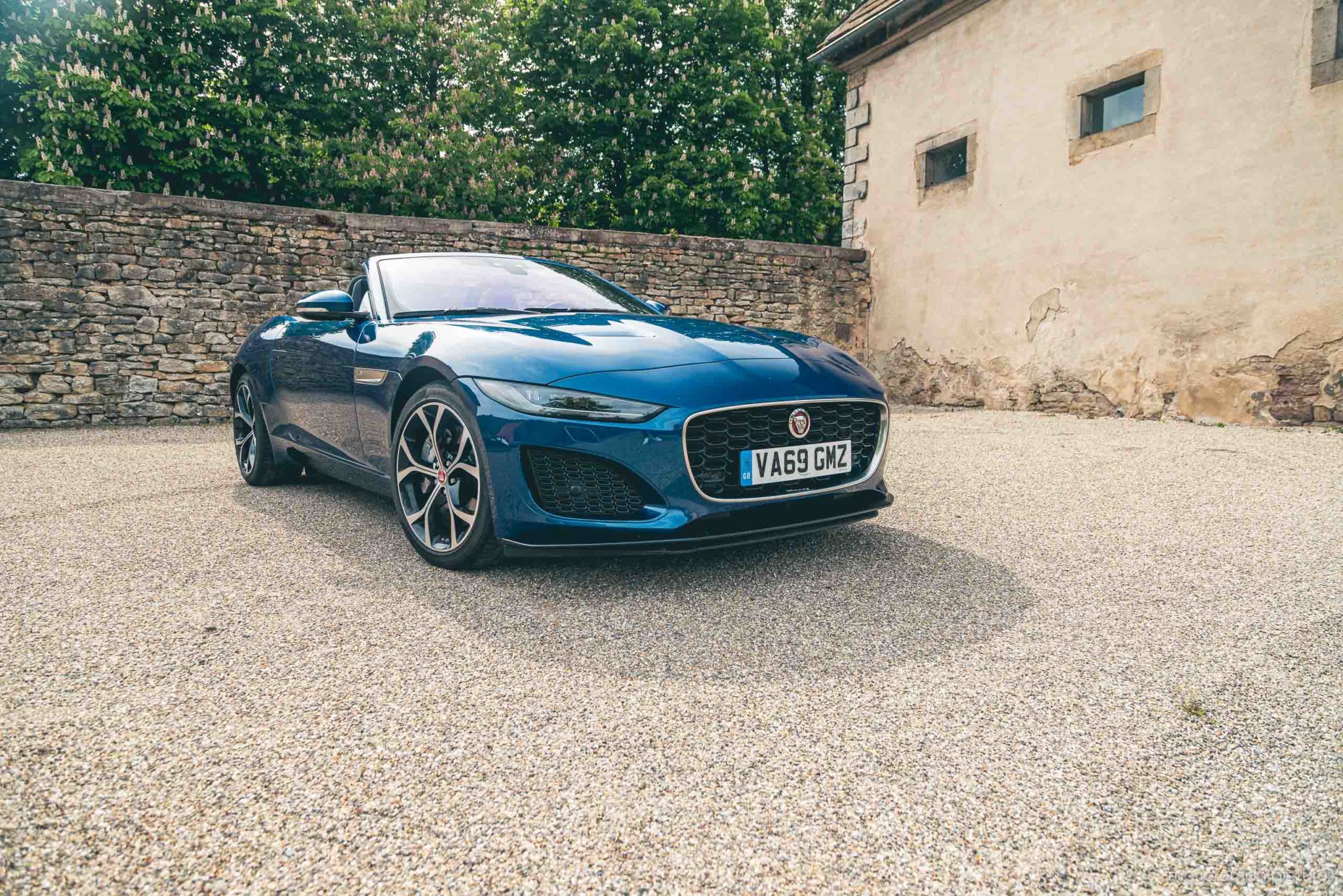 Jaguar F-Type P300 (2020) | Ist weniger mehr? | Fanaticar Magazin