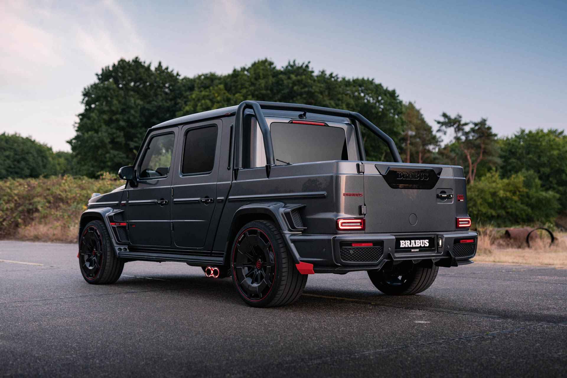 Brabus P 900 Rocket Edition: Zum Glück nur Zehn | Fanaticar Magazin