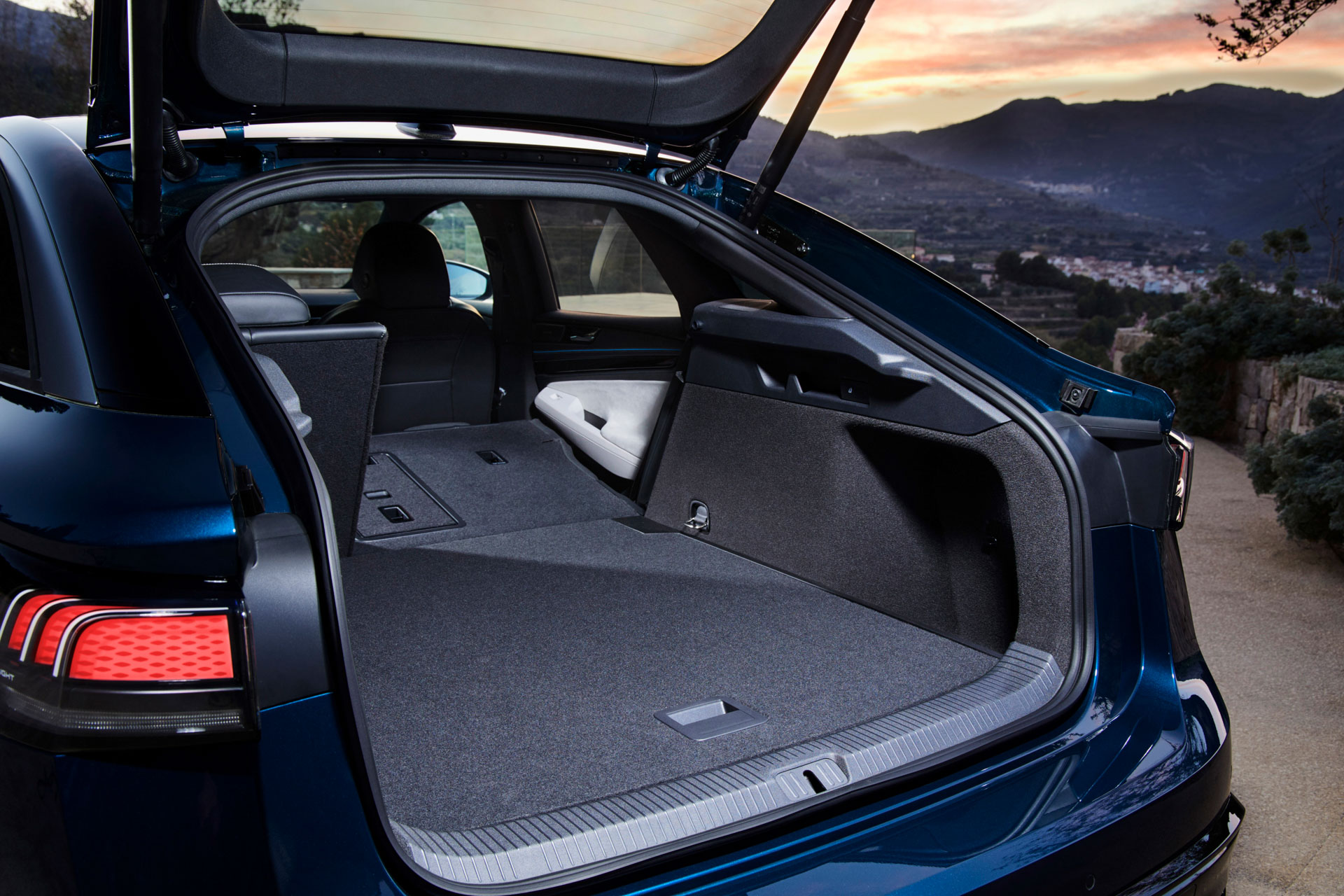 Der Volkswagen ID.7 kommt bis zu 700 Kilometer weit | Fanaticar Magazin