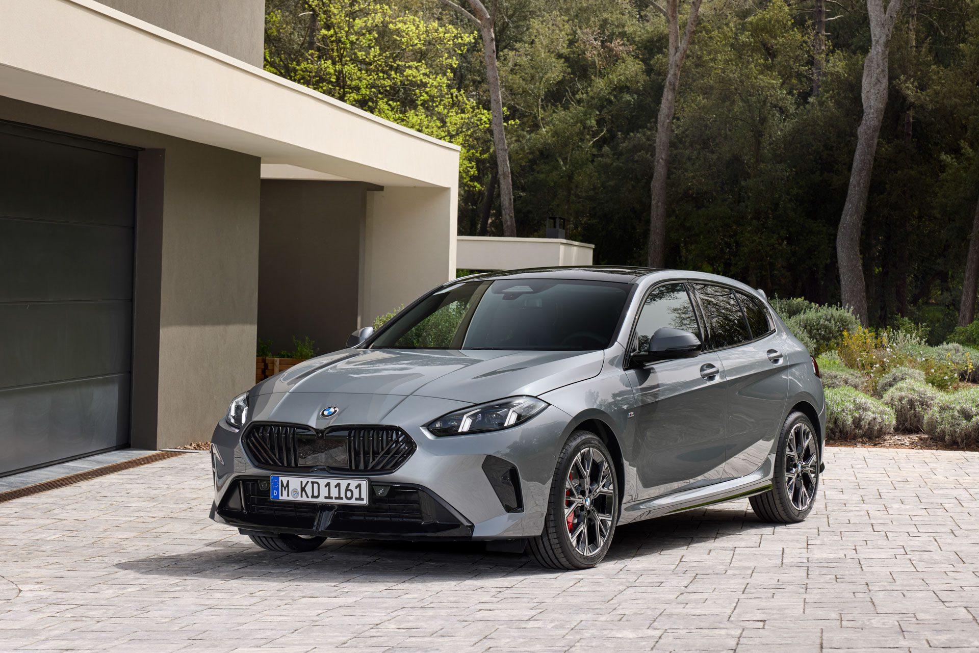 Ein erster Blick auf den neue BMW 1er (2025) | Fanaticar Magazin