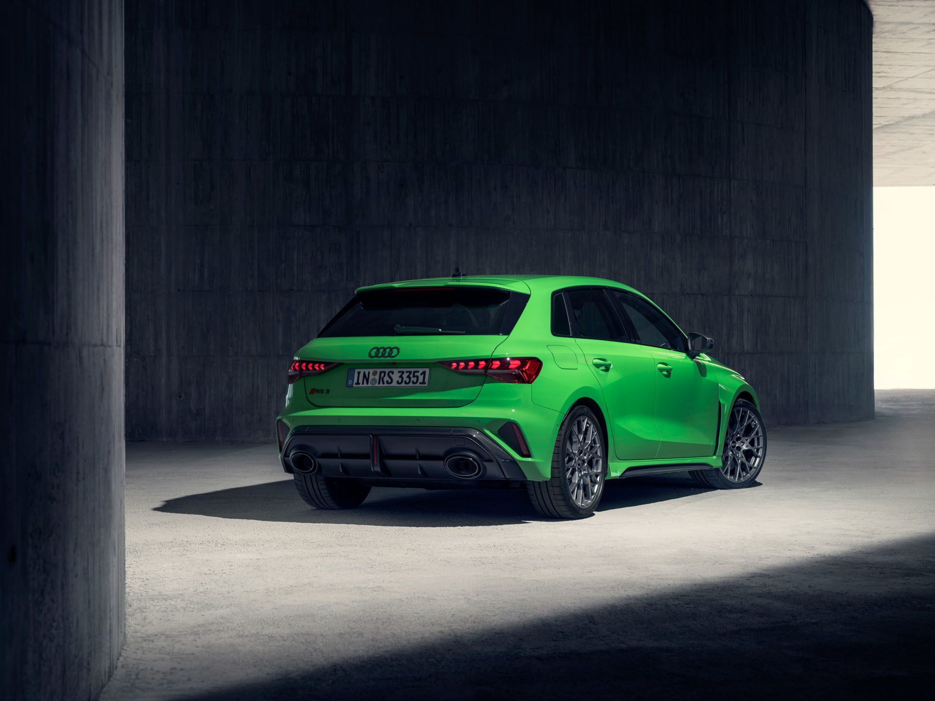 Der neue Audi RS 3 (2025) schnappt sich dank Torque Splitter Rekordzeit ...