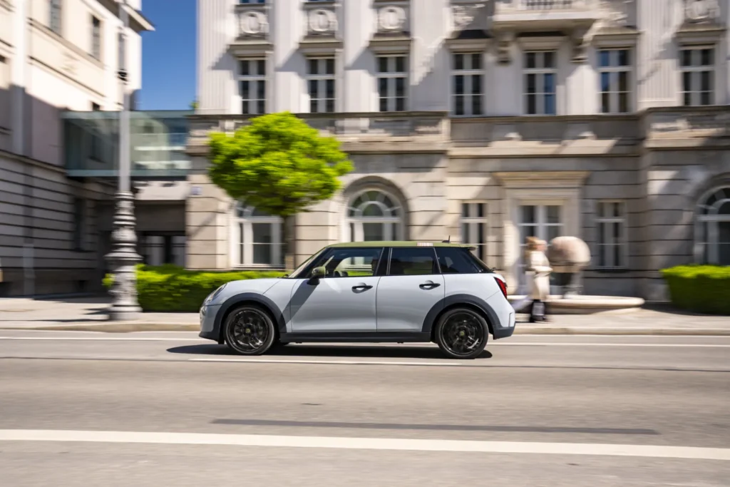 MINI Paul Smith Edition für Cooper und Cabrio